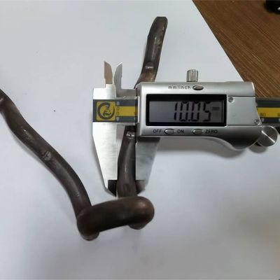 Ce 0.08% 10-12% Ni Castable Anchor Refractory Anchors Types V